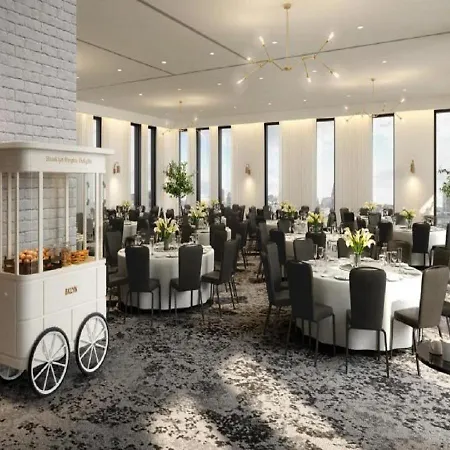 Voco Manchester - City Centre, An Ihg Hotel: 4 star Hotel with a ...