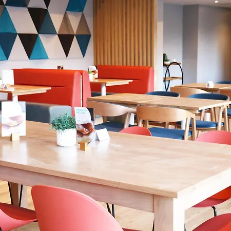 Holiday Inn Express, Chester Racecourse, An Ihg Hotel: 3 star Hotel ...