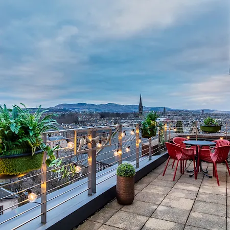 Novotel Edinburgh Centre: 4 star Hotel with a Minimum Price 197 ...